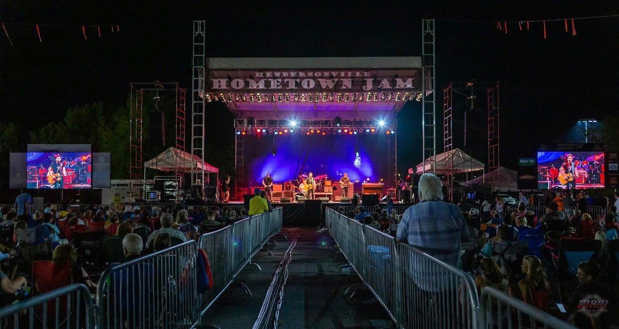 7 Steps to Planning a Great Summer Concert - Outdoor LED Screen Display ...